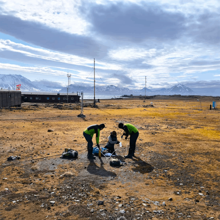 Strona główna - Instytut Geofizyki Polskiej Akademii Nauk